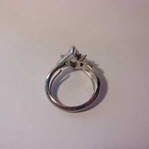 Avon | Jewelry | Vintage Avon Light Blue Silver Tone Ring Sz 7 | Poshmark